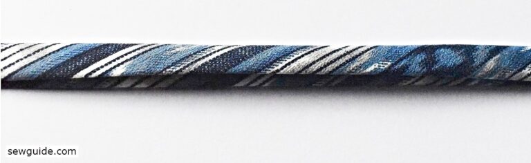 What Is Bias Tape? Different Types Of Binding Tapes - SewGuide