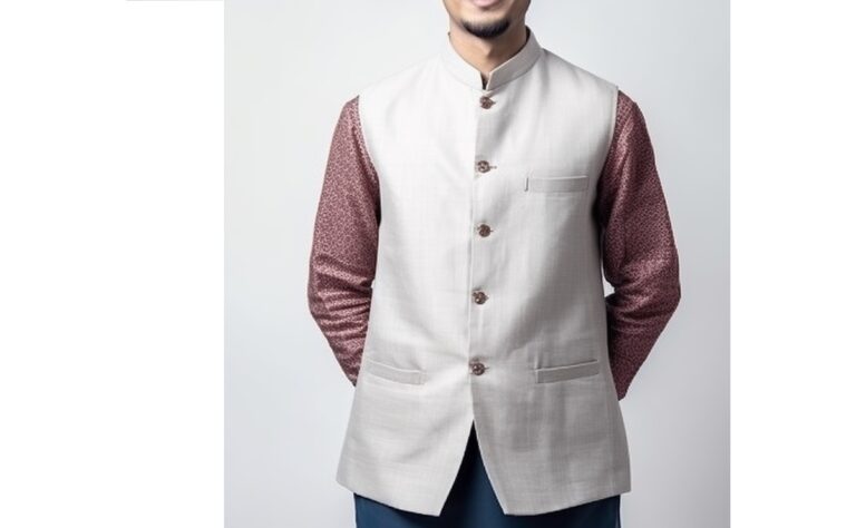 15 Popular Indian Traditional Clothing For Men - SewGuide