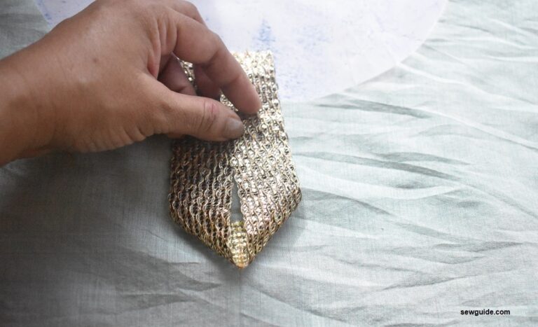Decorate Tunic Necklines With Lace Trims - SewGuide